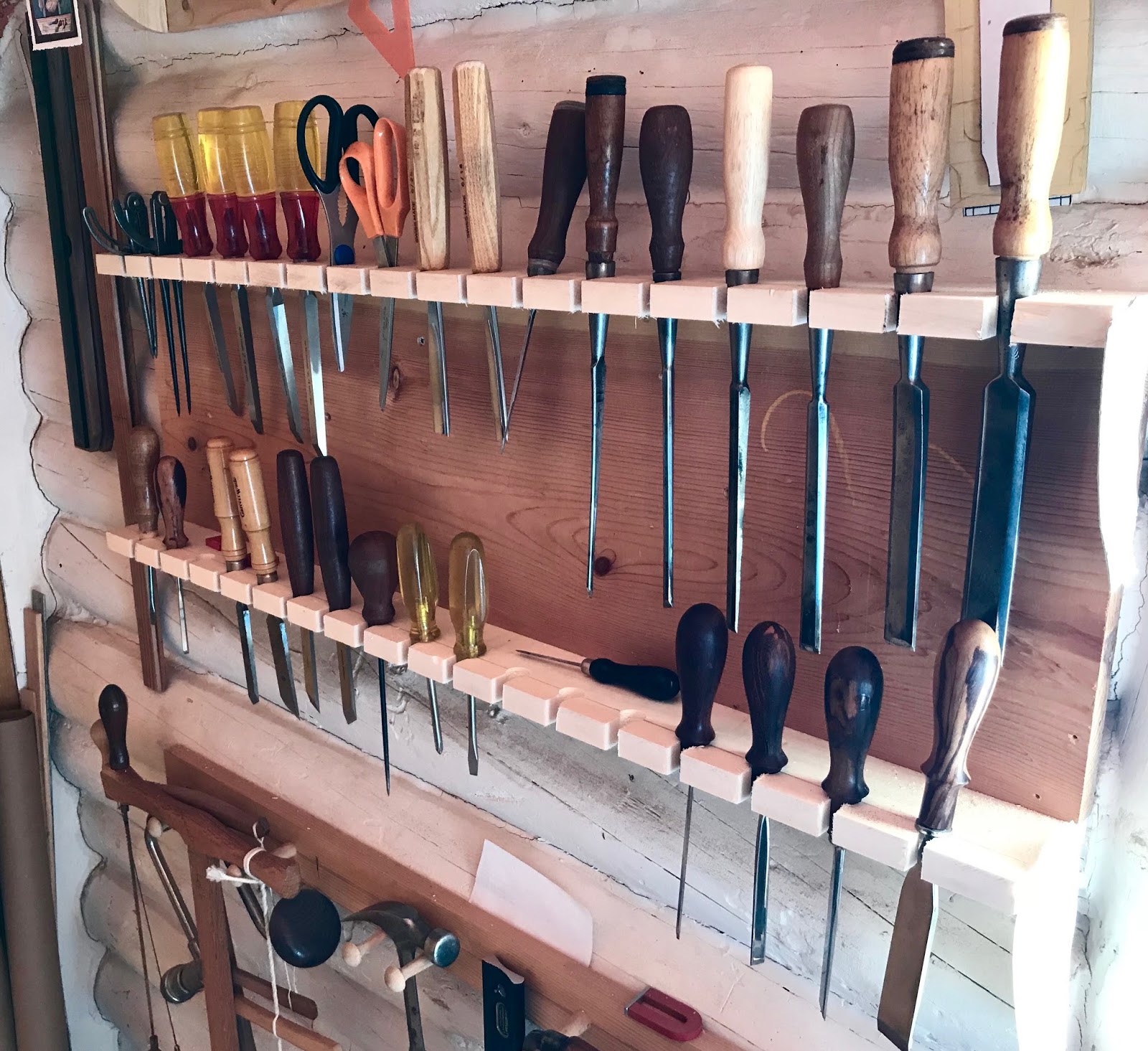 A New and Practical Chisel/Tool Rack