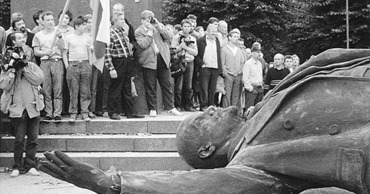 USHAP 2016-17: How did the Soviet Union Fall