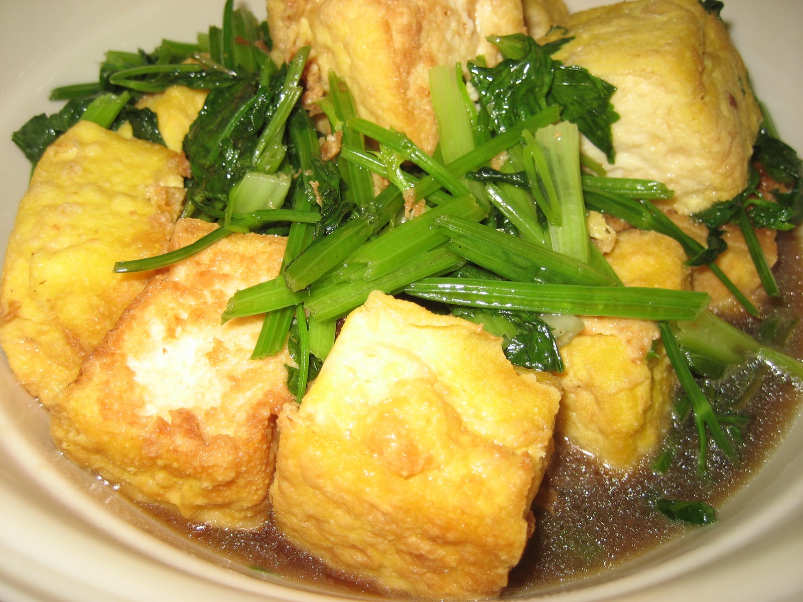 Cooking Pleasure: Fried Teochew Beancurd With Chinese Celery [Kin Chye]