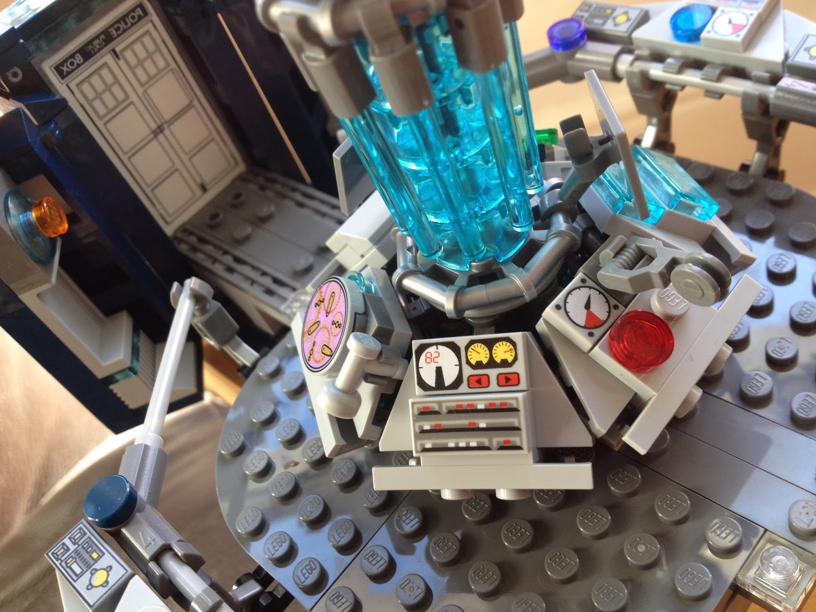 Blogtor Who: PREVIEW: A closer look at LEGO Doctor Who set