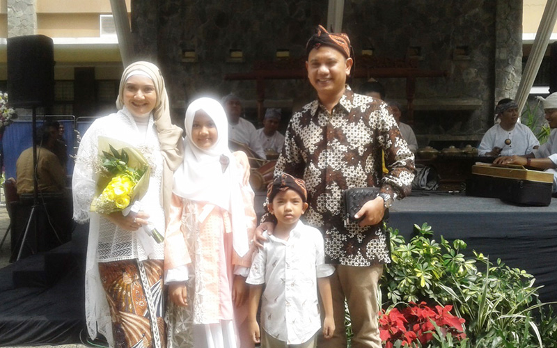 Laina Rafianti Oni SOS Raih Doktor Ilmu Hukum di Unpad