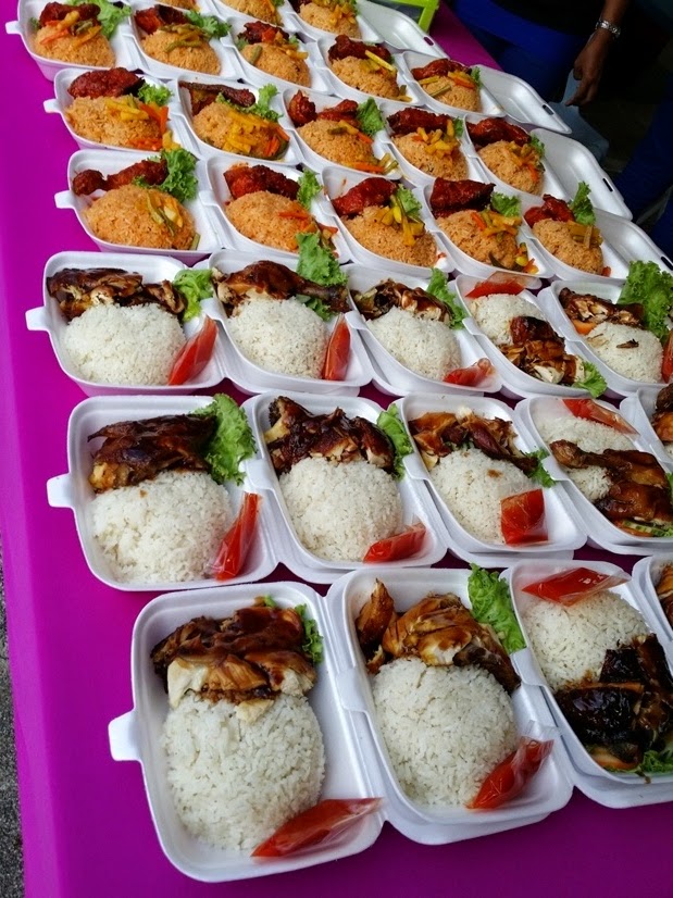 Xing Fu Visit To Seri Manjung Bazaar Ramadhan