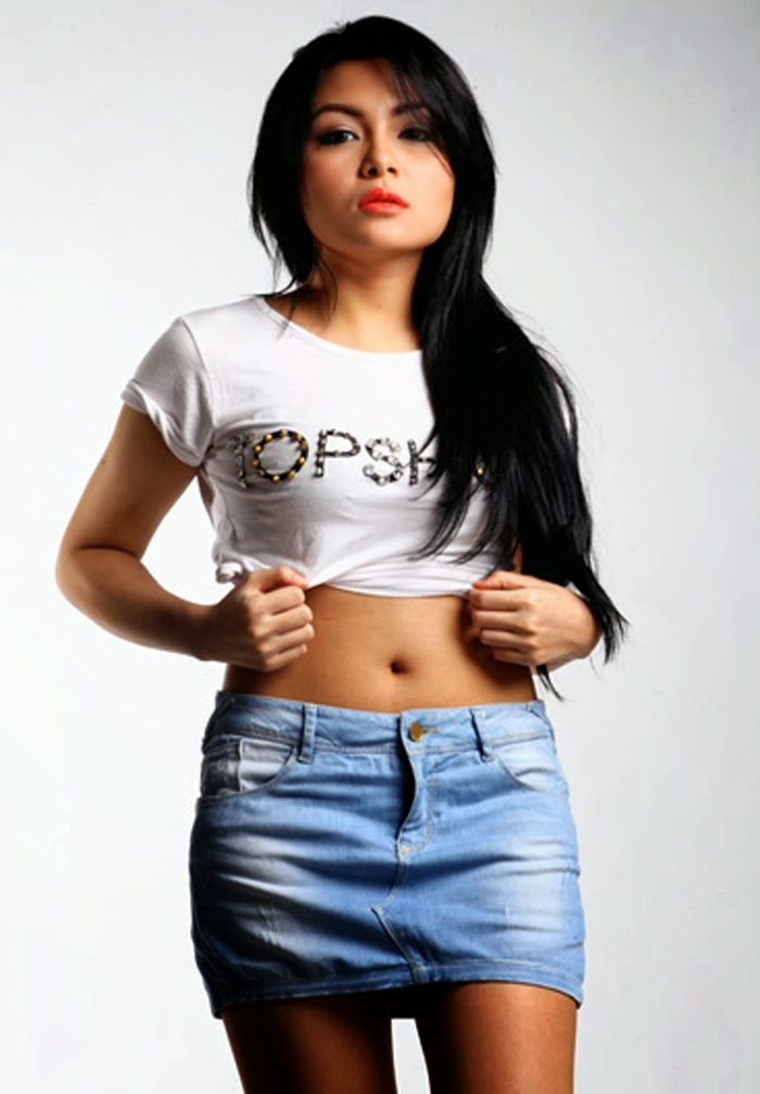 Film Bokep: Photo Hot Seksi Devi Kani