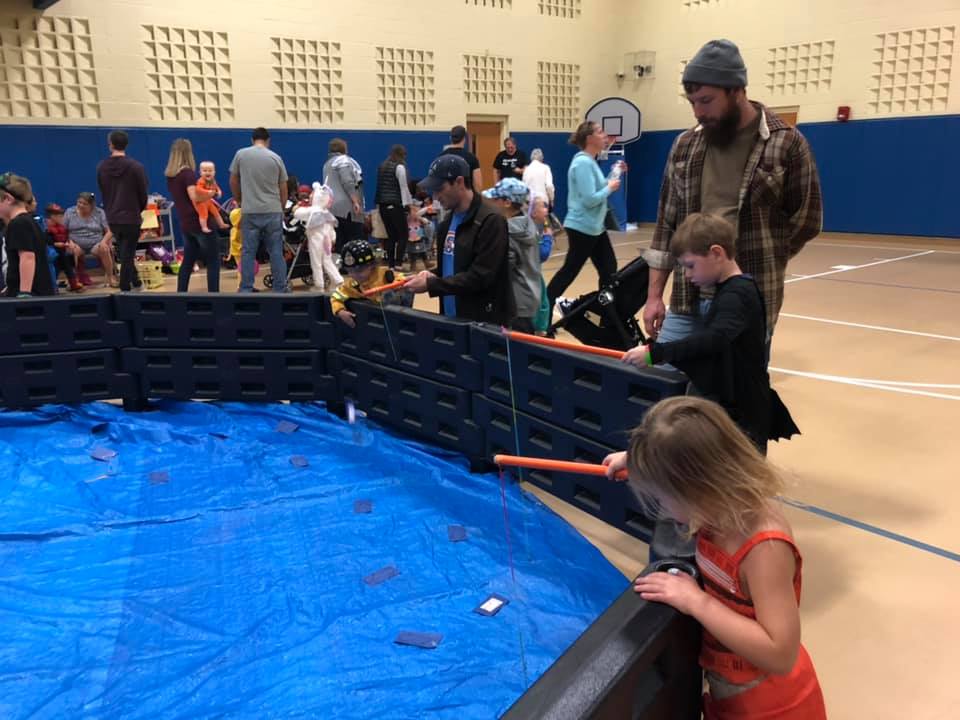 Laurie's Little Monkeys: Interactive Trunks for Trunk or Treating