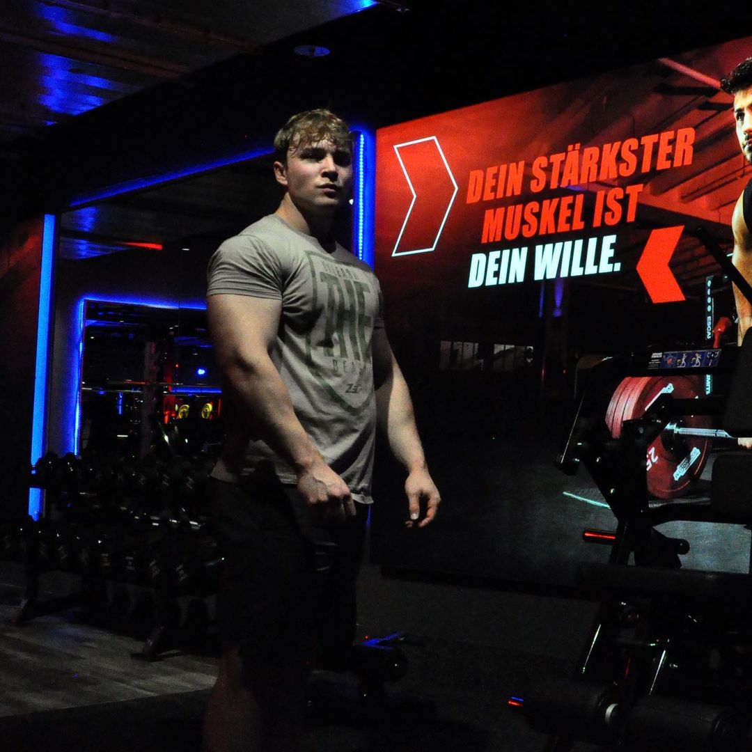 the beauty of male muscle: Ramon