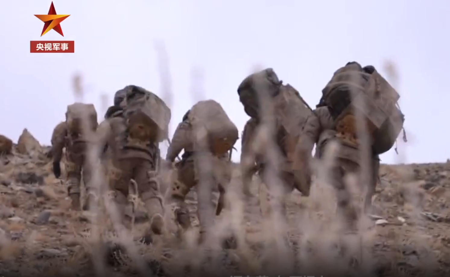 China Defense Blog: Exoskeleton equipped China Army Border Patrol in Tibet