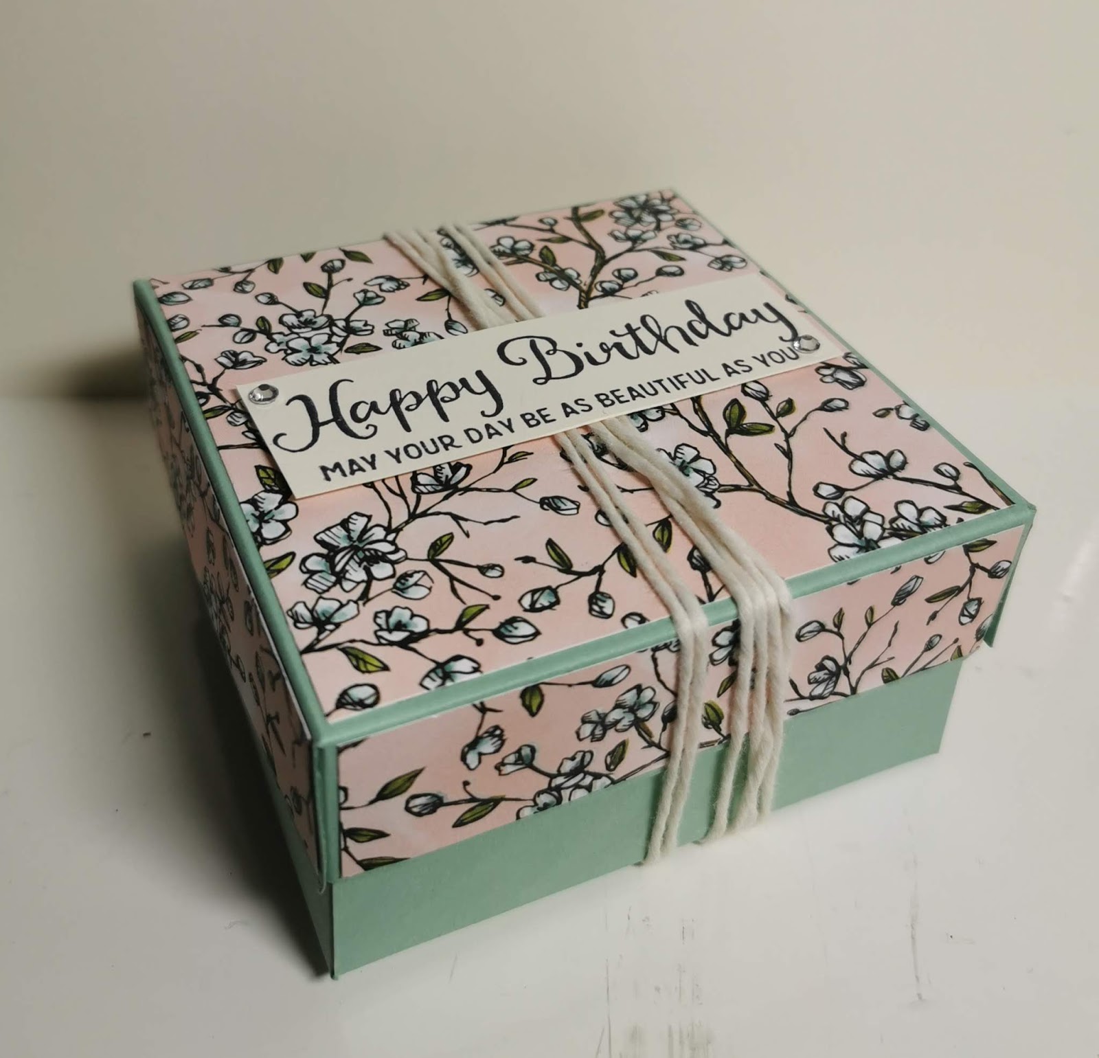 How to Make a Square Gift Box Using Bird Ballad DSP and Beautiful Day Stamp