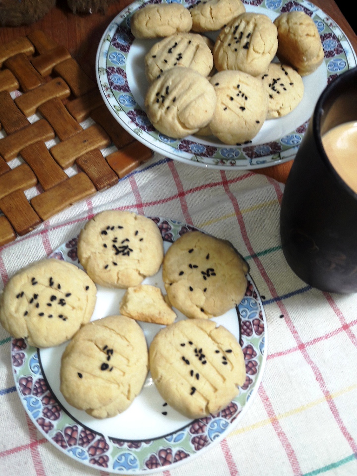 Salty Cookies Recipe - Yummy Traditional