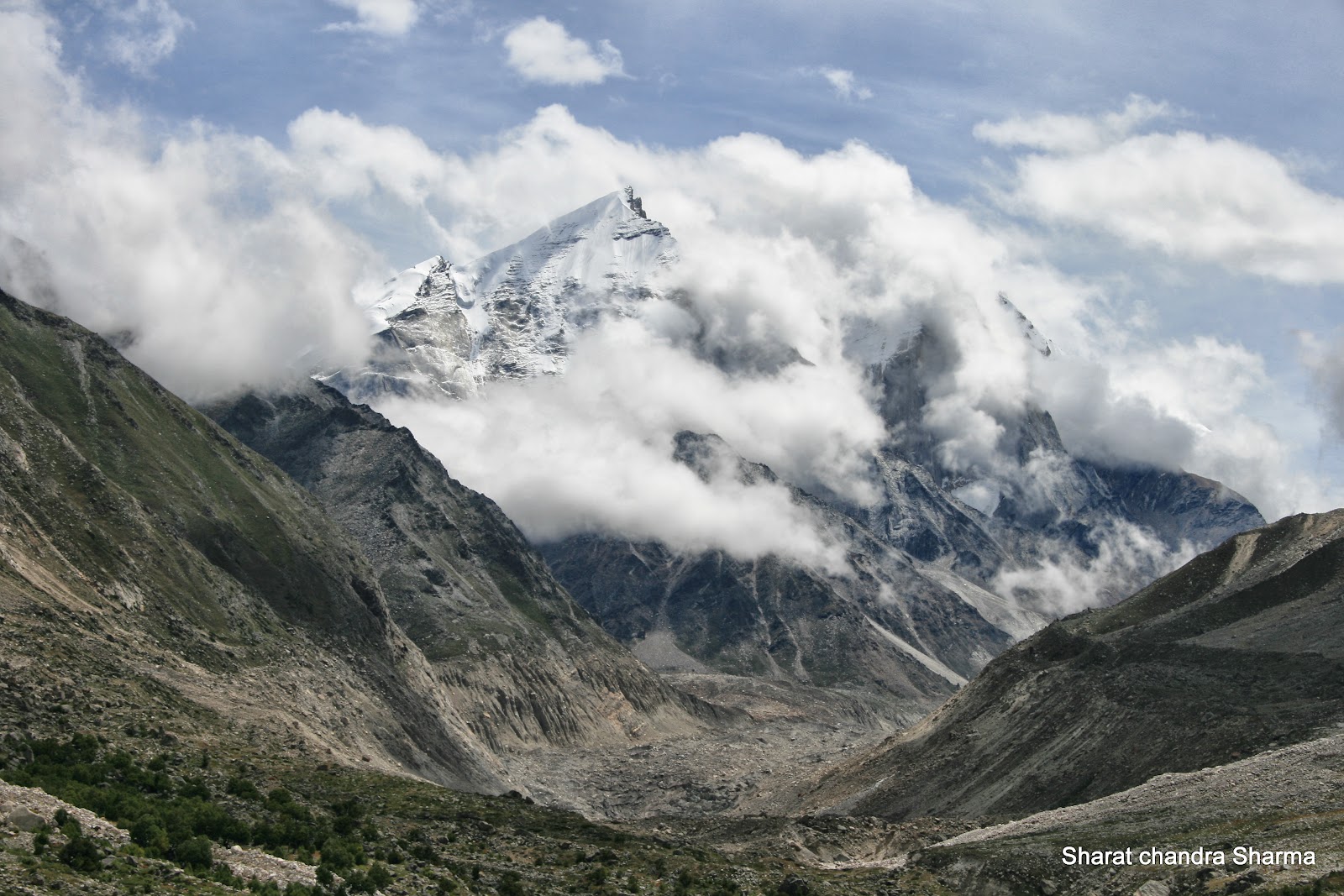 Gangotri - Gaumukh Trek: Gangotri - Gaumukh Trek