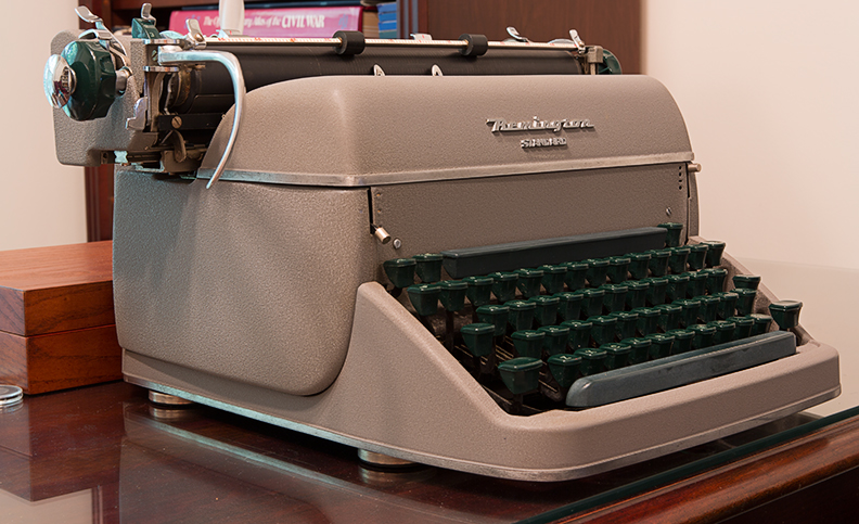 Analog Communications: Currently My Favorite Typewriter: Remington ...