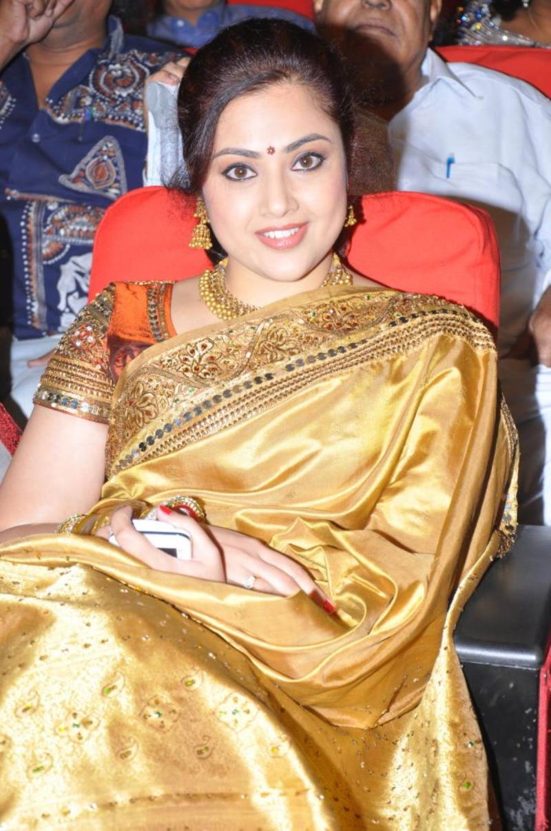 Meena hot and beatiful Saree Photo stills ~ world actress photos ...