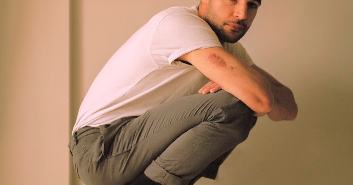 Andy Garcia Shoulder Scar