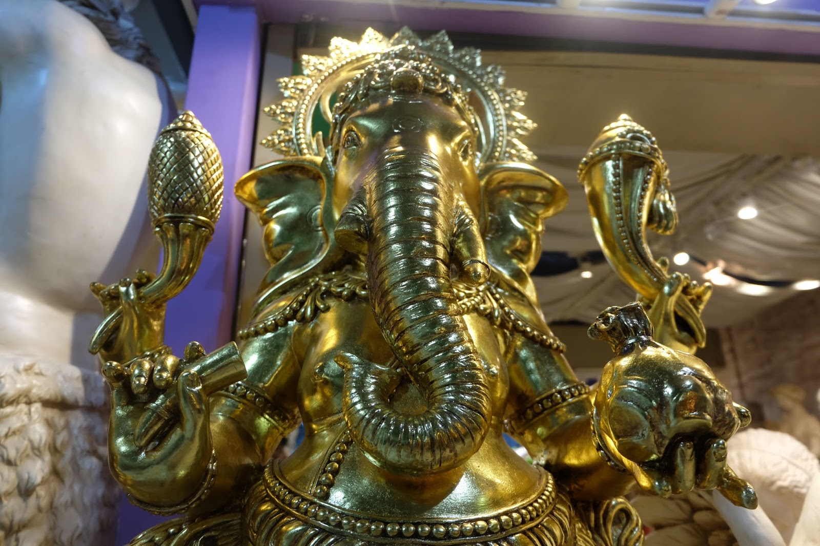 Kee Hua Chee Live!: VISITING THE GODS AND GODDESSES AT JJ MALL AND THE ...