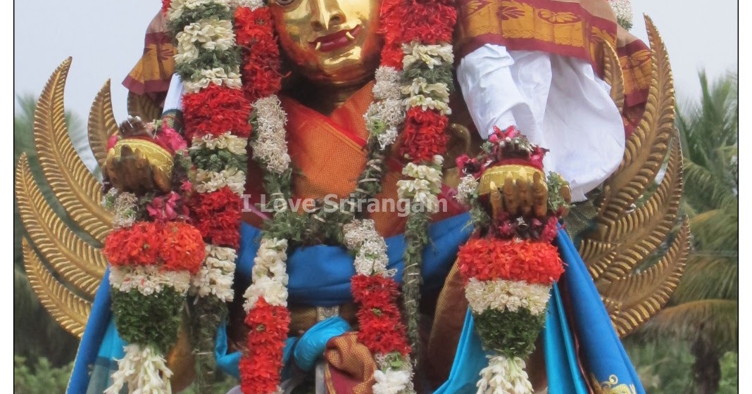 Temple, Travel and Sport: Srirangam Chitrai Garuda Sevai