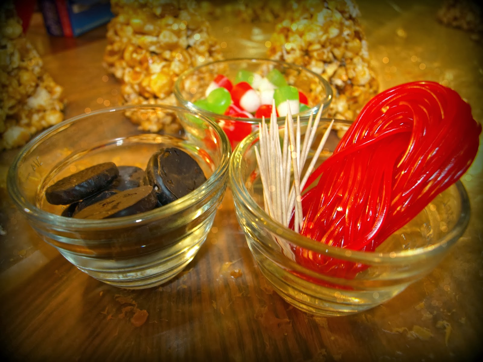 Crafty Night Owls: Christmas Series Day 30 - Peanut Butter Popcorn Tree