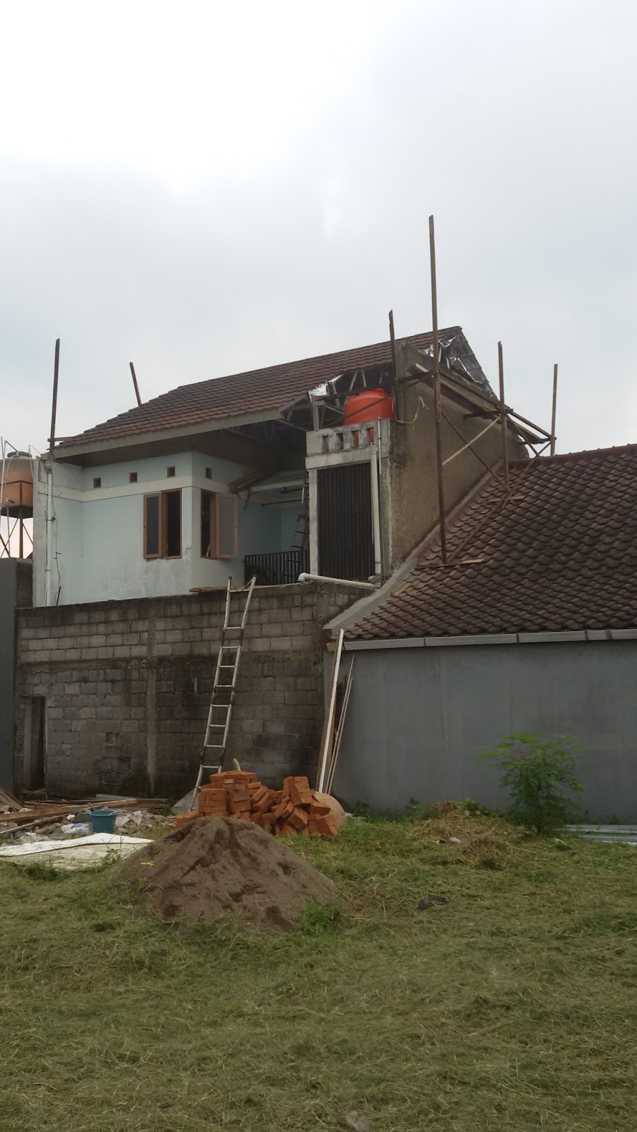 SPECIAL RENOVASI ATAP RUMAH : HARGA BONGKAR PASANG ATAP RUMAH DI BANDUNG