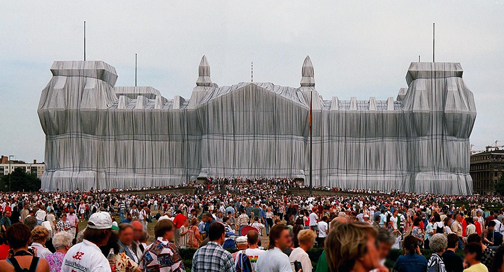 Introduction to Art Techniques: Artists Who Wrap and Bind
