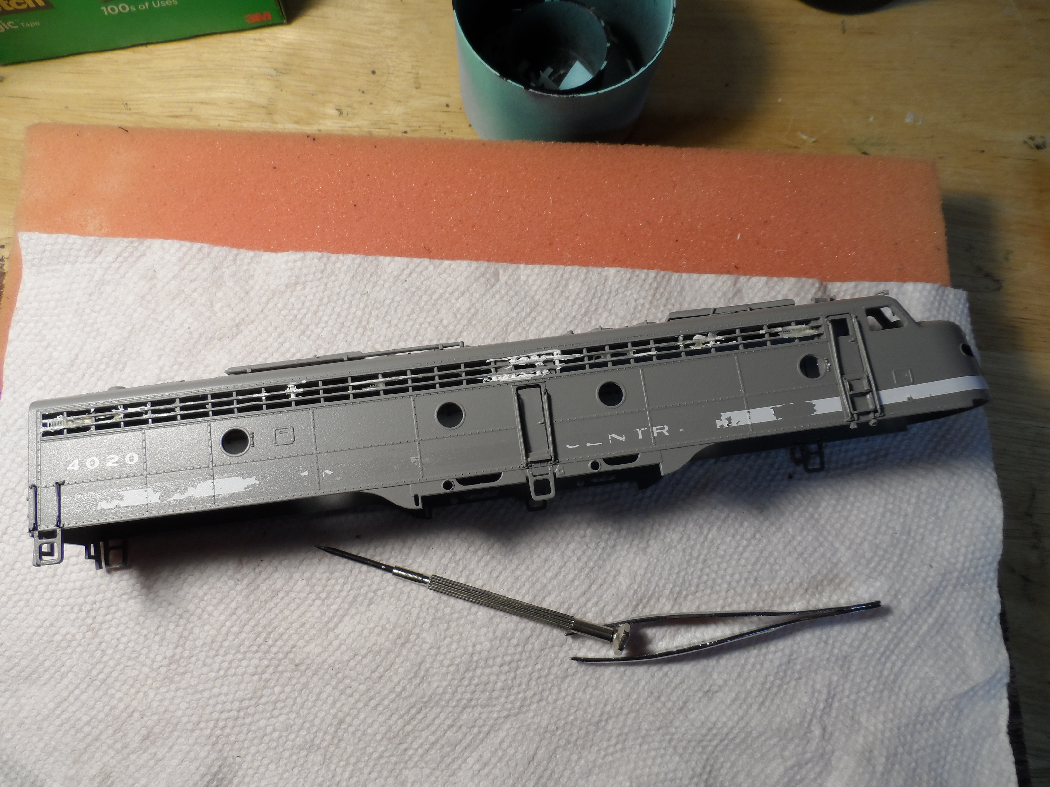 New York Central Train Layout: Penn Central E8A #4300 Project