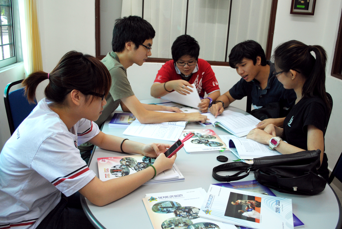 ♥ Every girl's dream: Community Service at Pure Life Society