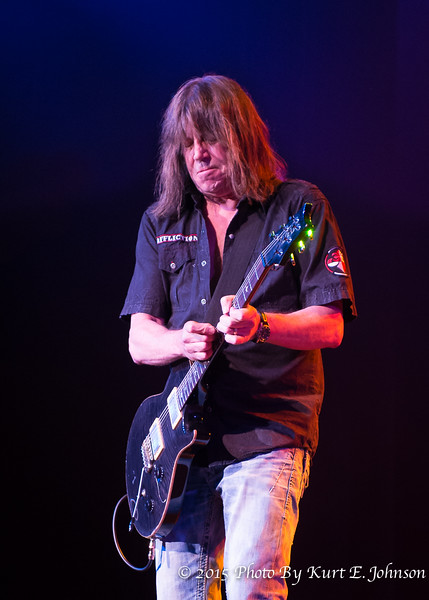 Zona Rock Dan Metal : PAT TRAVERS
