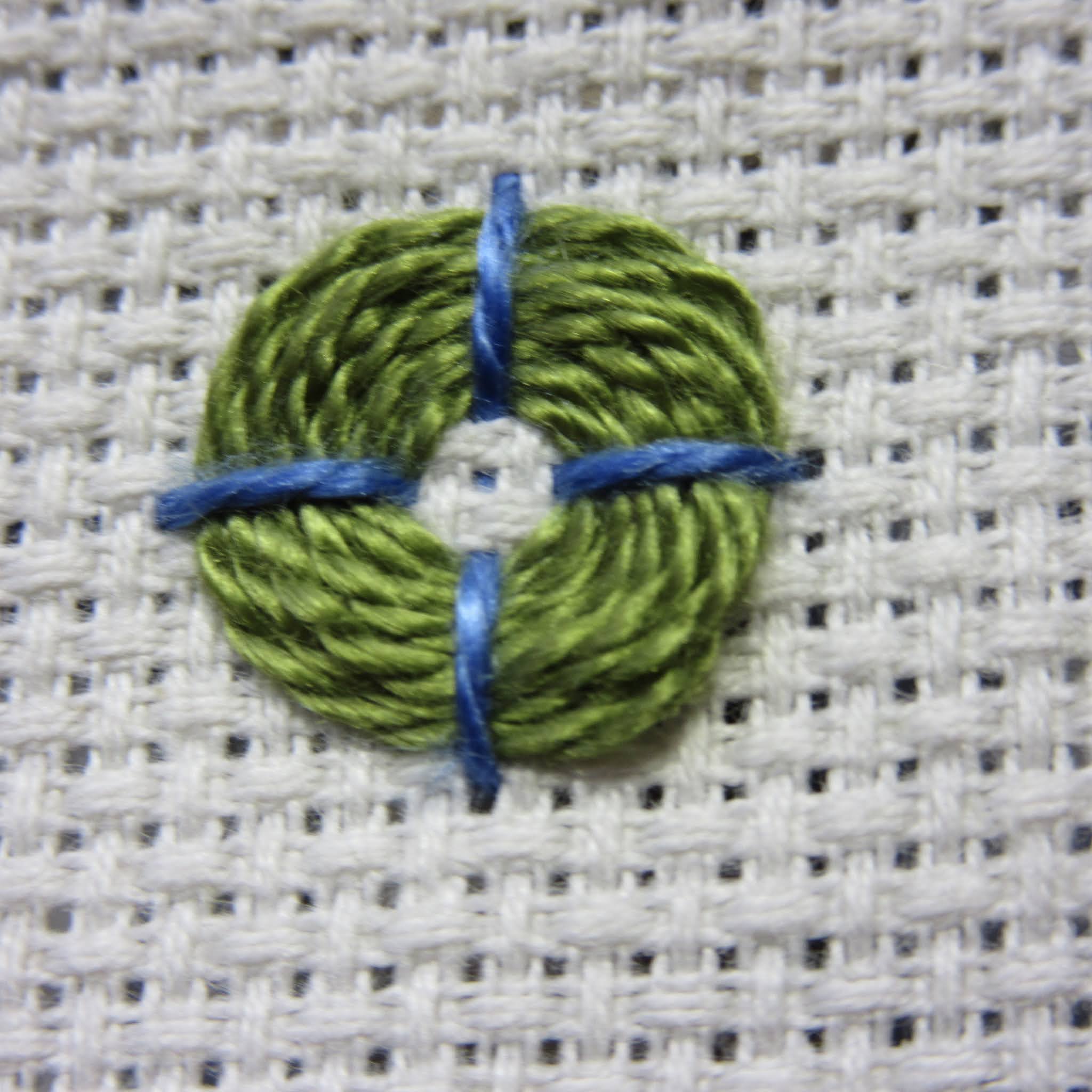 Queenie's Needlework: Sunday Stitch School - Lesson 147: Woven Circle ...