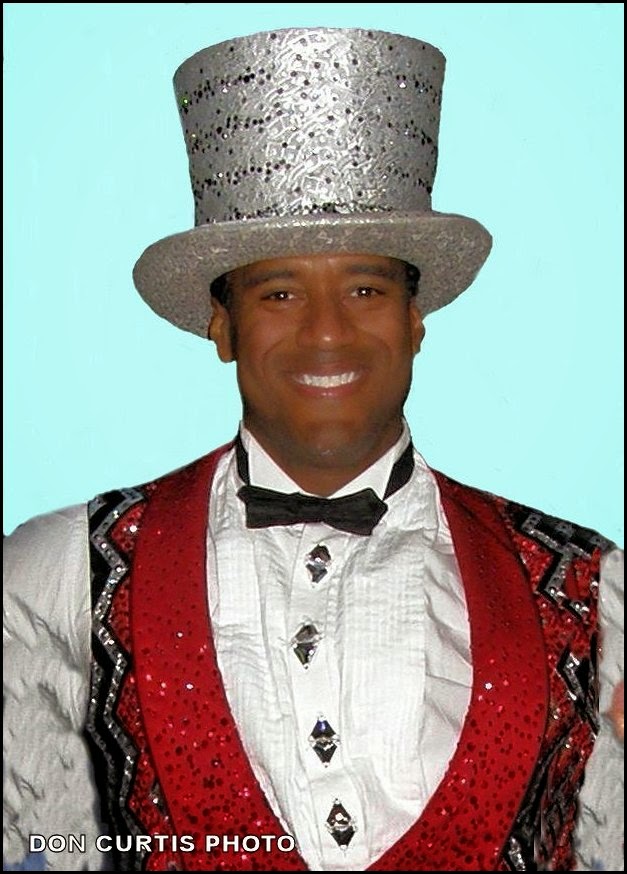 CIRCUS PERSONALITY PHOTOS: Classy Ringmaster