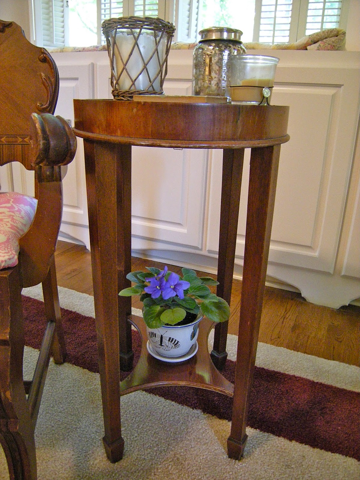 Little Things: Tale of the Tiny Trash Table