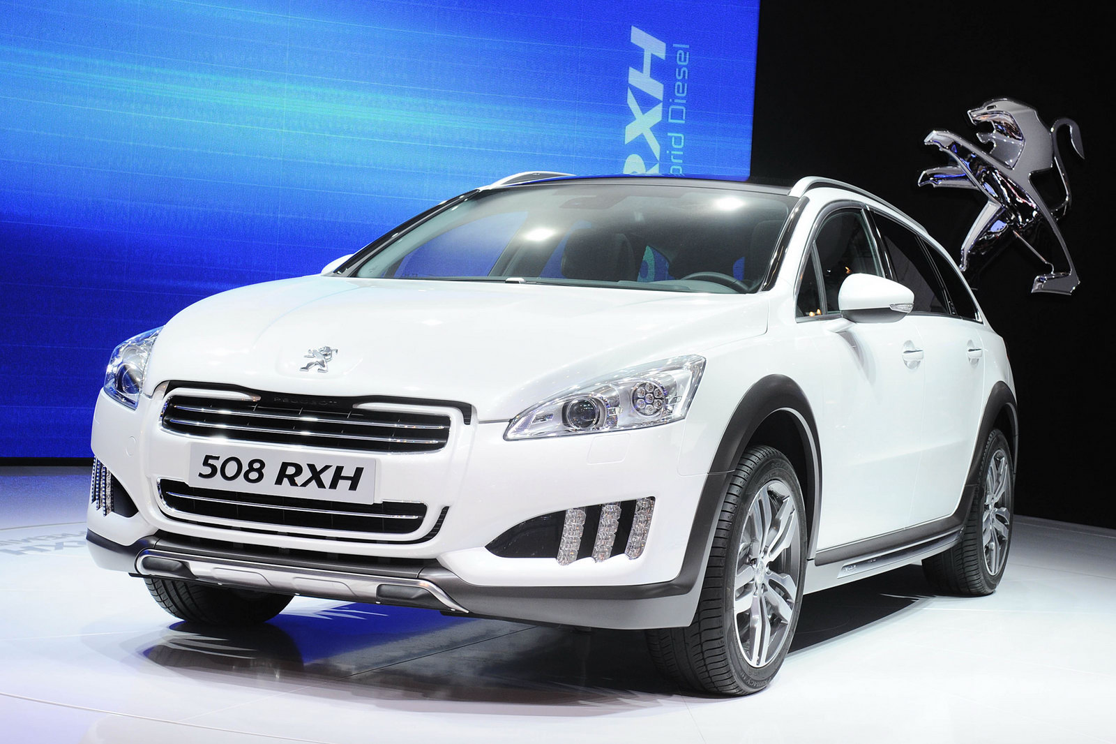 Peugeot 508 RXH | New Car Price, Specification, Review, Images