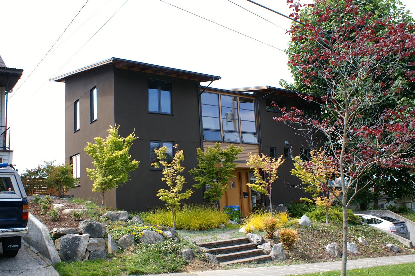 Following the construction on 34th Ave: Poof! The structure is 90% done!