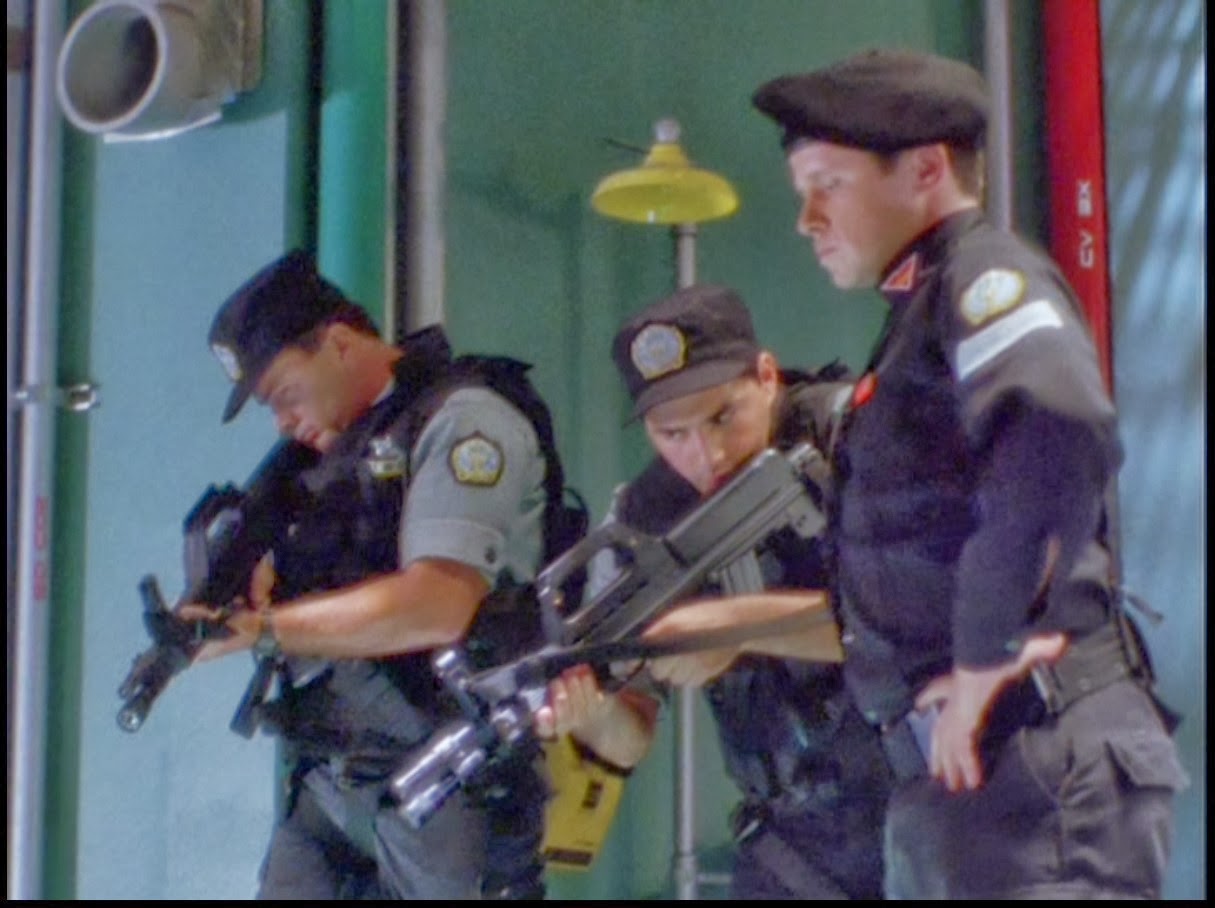 seaQuest Merchandise, Props, and Scripts: Prop, UEO Hat, Daggers (201 ...