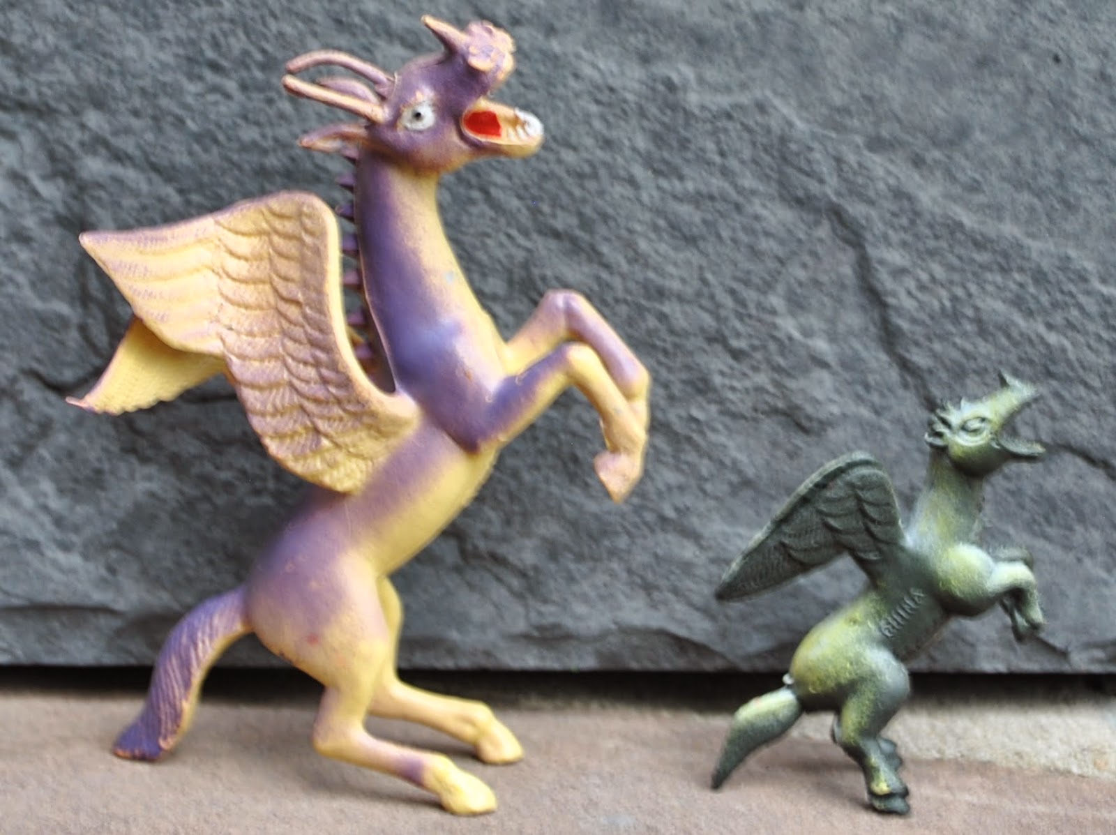 Fantasy Toy Soldiers: IMPERIAL: Knights Dragons & Horses / Monsters