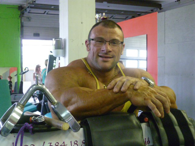 LA PERFECTION FAITE HOMME: ALEXANDRE NATAF 06