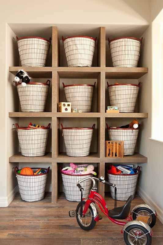 Decorating with Baskets - The Cottage Market