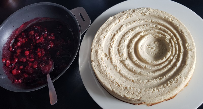Le blog de Cata: Gâteau au fromage blanc et coulis de fruits rouges ...
