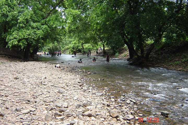 Travel journey: Borivali National Park - Waterfalls