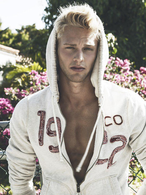 VJBrendan.com: Yes Please... Clark Bockelman