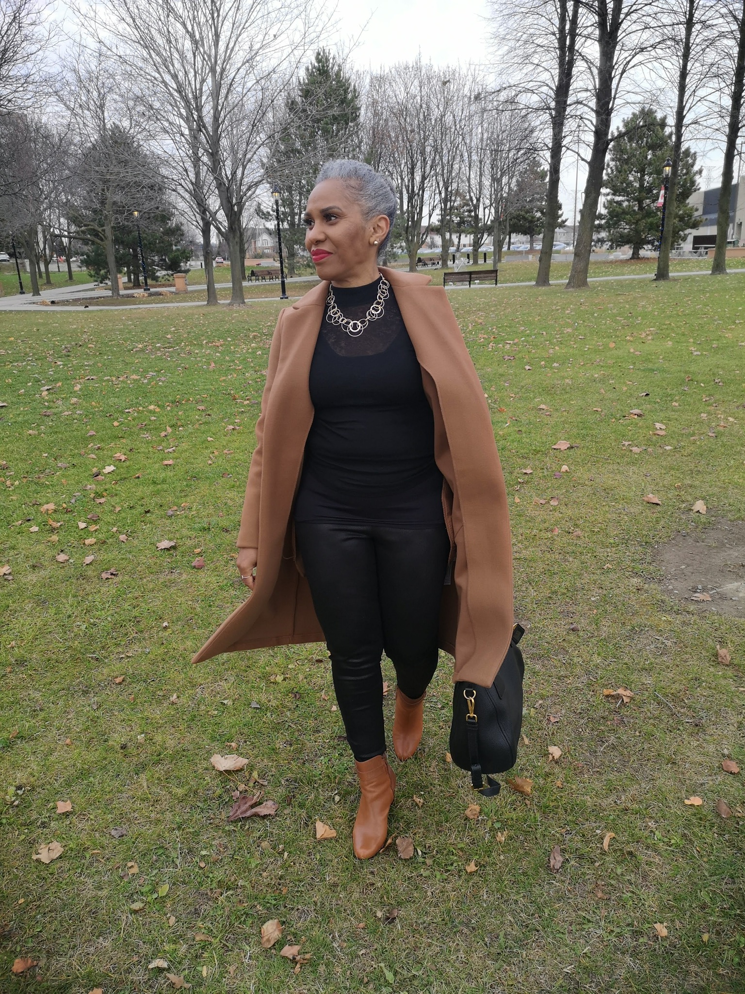 5 ways to look classy in your 50's