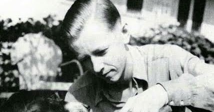 Terrierman's Daily Dose: Charles Schultz, Spike and Snoopy