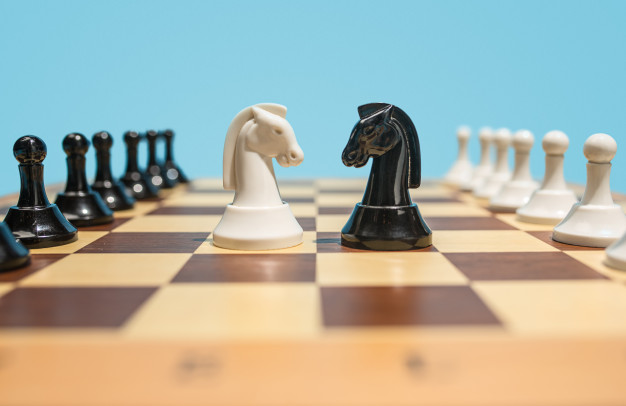 HOW TO PLAY CHESS: A STEP-BY-STEP GUIDE