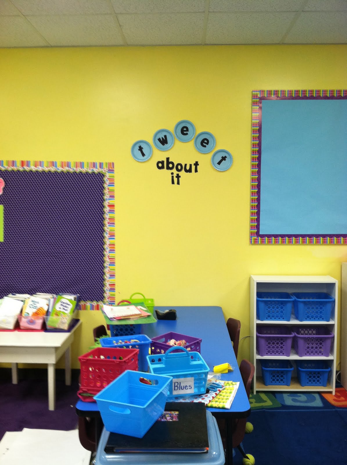 Life in First Grade: Classroom decorating: Day Three