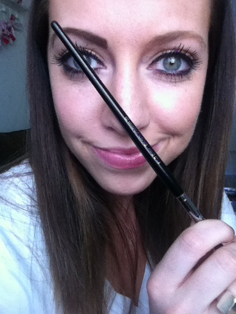 Love & Such..: Invisible Eyebrows