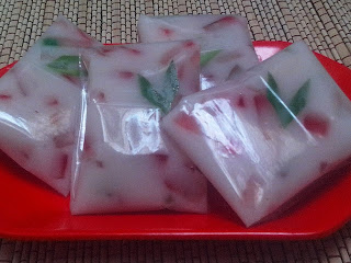 Ngutrek di Dapur: ^ KUE HUNKWEE PACAR CINA