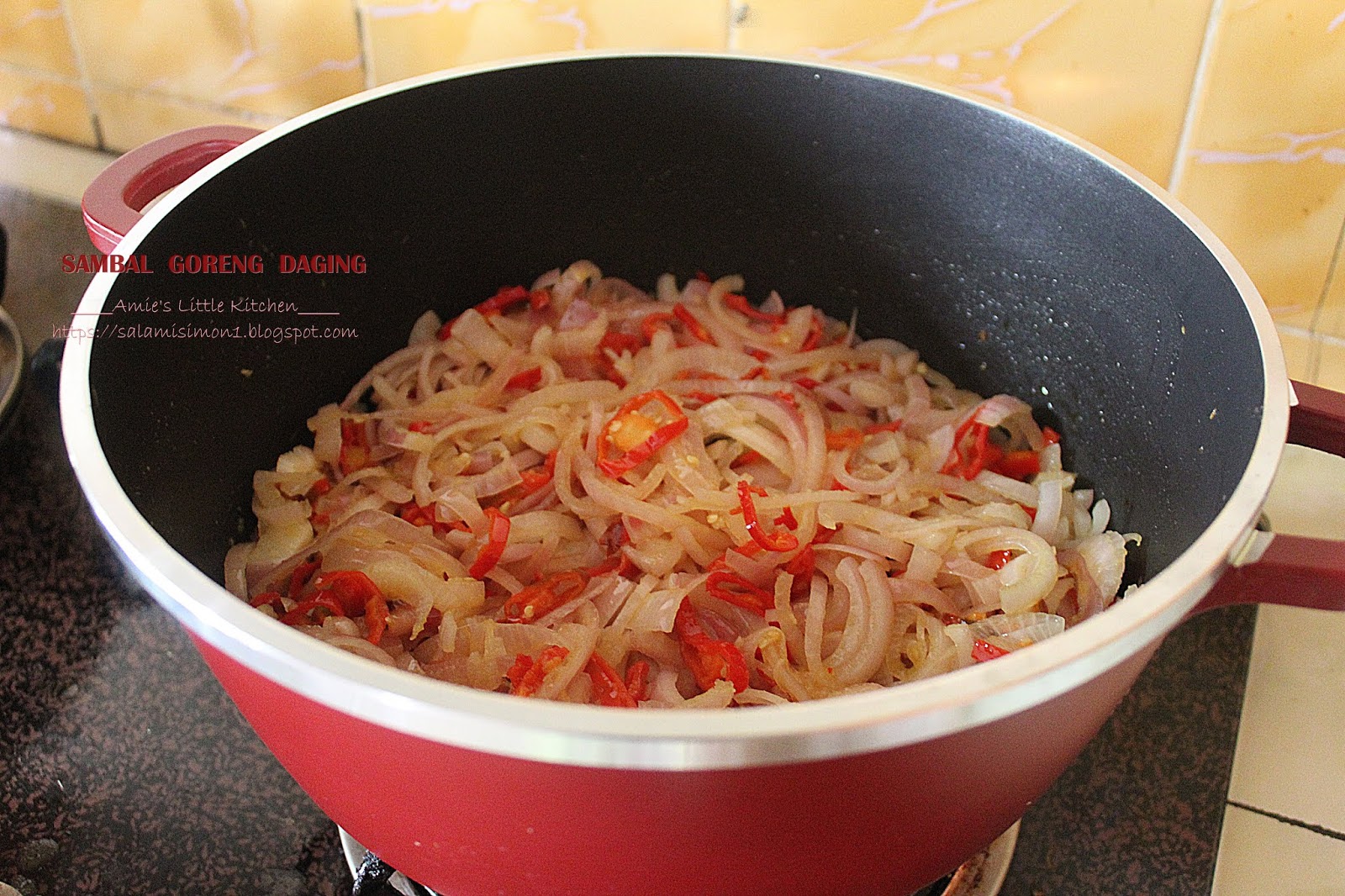 Juadah Hari Raya : Sambal Goreng Daging (Daging Sekilo Bawang Sekilo ...