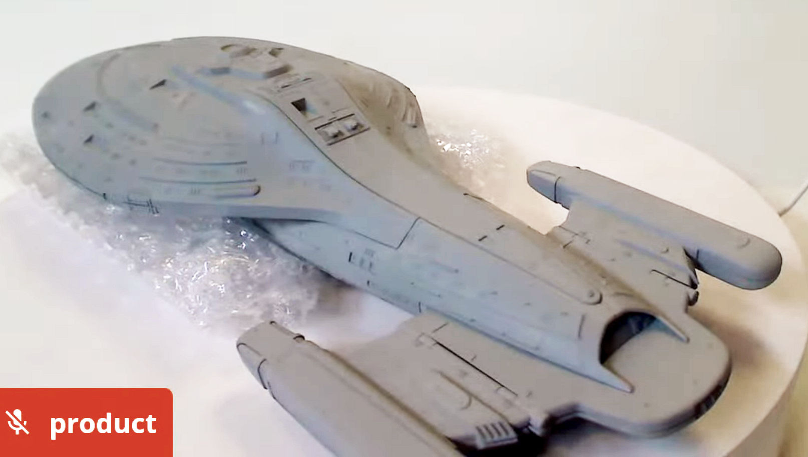The Trek Collective: Round 2 Models reveal brand new USS Voyager model ...