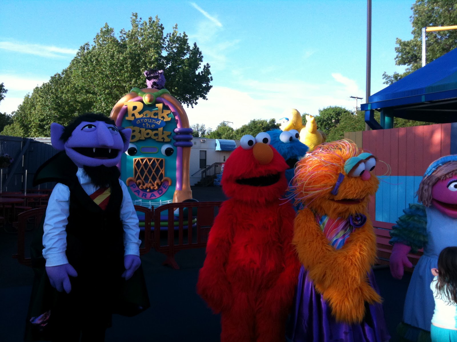 Kids' Articles by Dalia: Sesame Place visiting tips: When to go, what to do