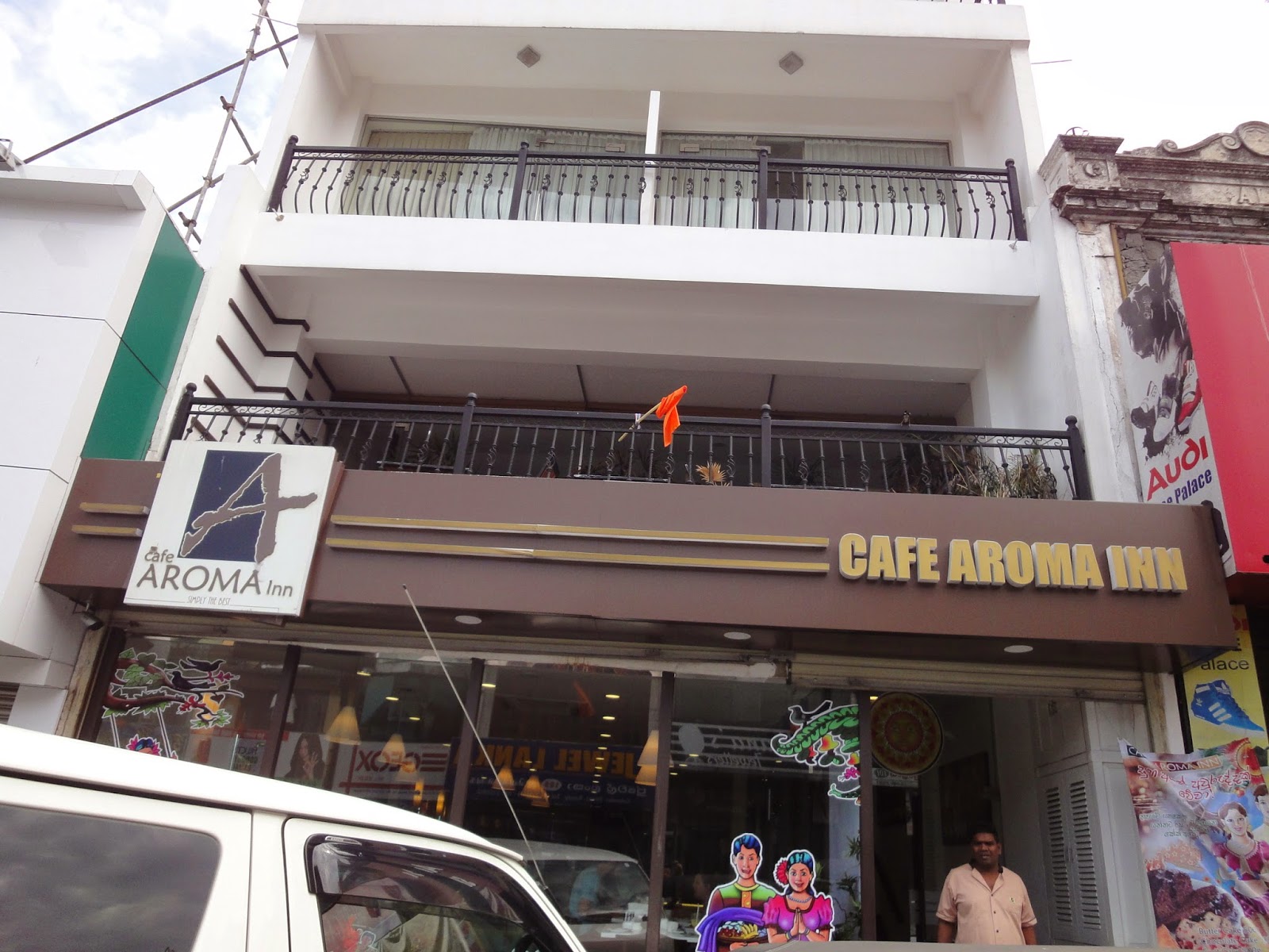 Take a Trip !!: キャンディー（スリランカ） - CAFE AROMA INN (カフェ・アロマイン)