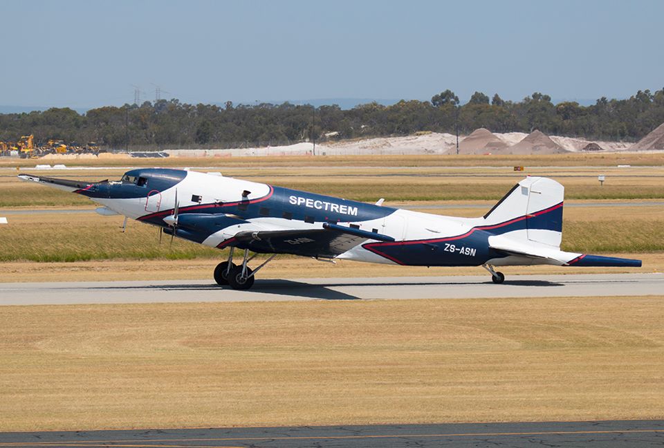 Perth Airport Spotter's Blog: Spectrum Air Limited DC-3C (Basler BT-67 ...