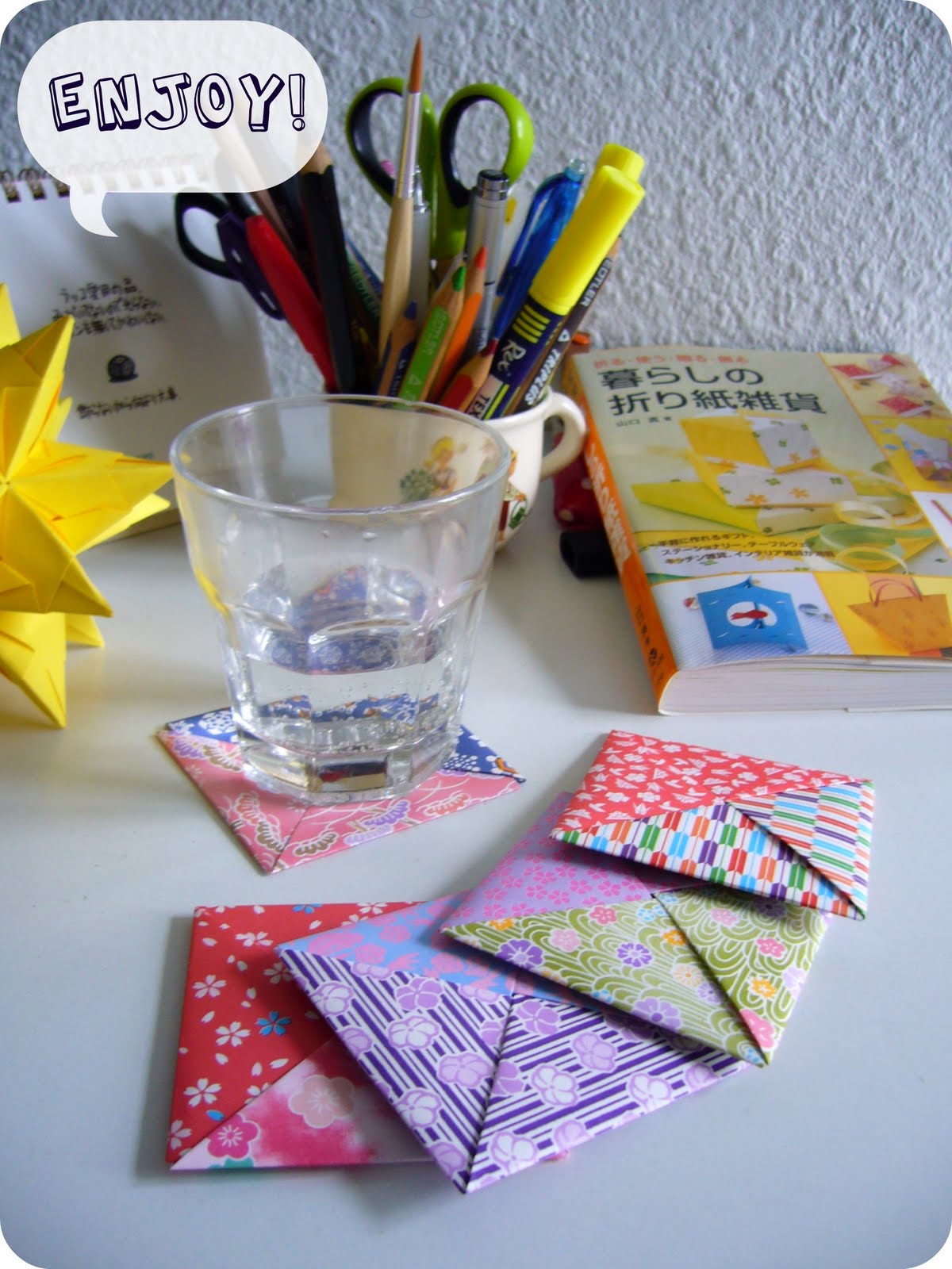 Arctic Fox 北狐: First DIY-Tutorial: Totally easy Origami Coasters!