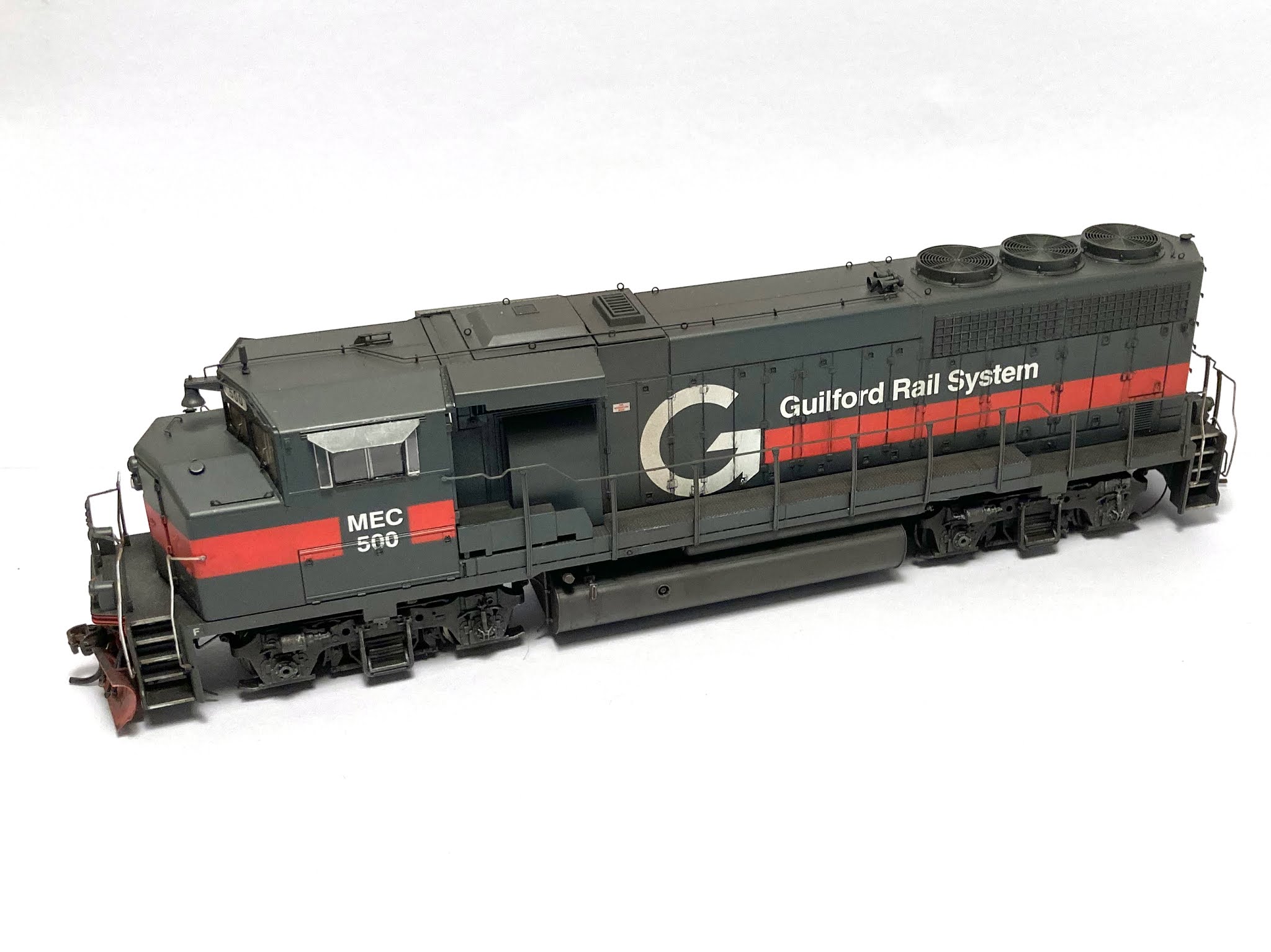 Breathing life into a Guilford GP40...