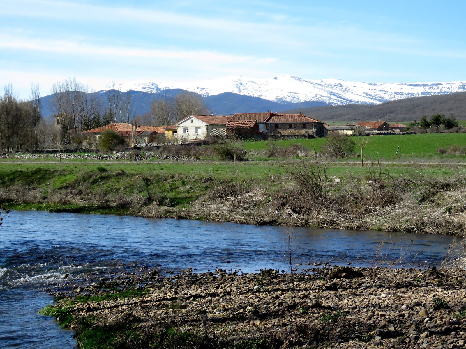 VENTANAS AL PENSAMIENTO: PUENTE ROMANO DE NÉSTAR (Palencia).